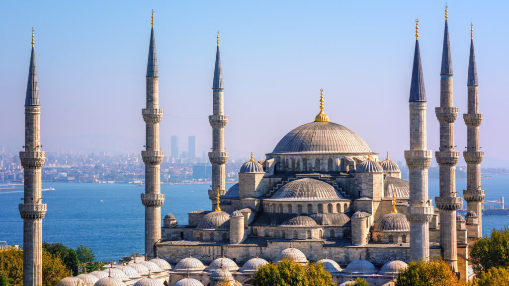 The Symbolic Palette: Exploring Colors in Islamic Architectural ...